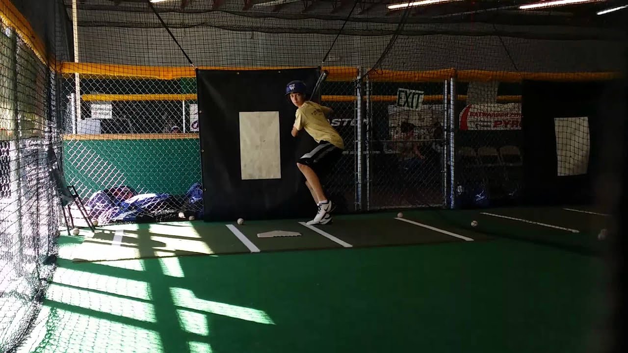 Danny Lowry Hitting - YouTube