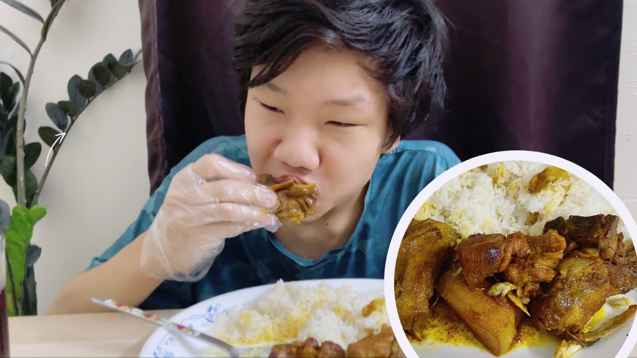 Mukbang: Japanese Boy Eating Indian Northeast Pork Curry - YouTube