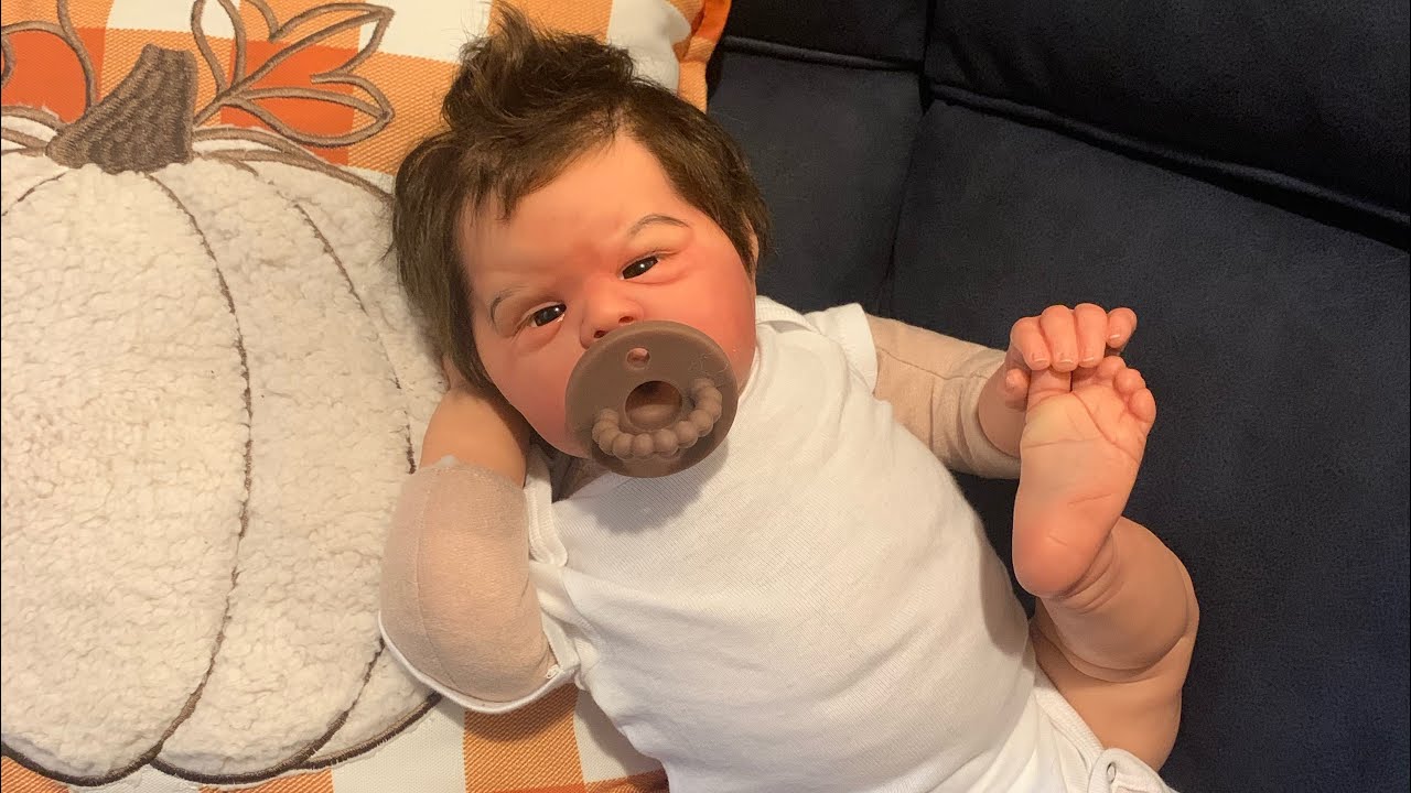 Details video of Gounchin by Chenza Dolls, & name reveal at the end of ...