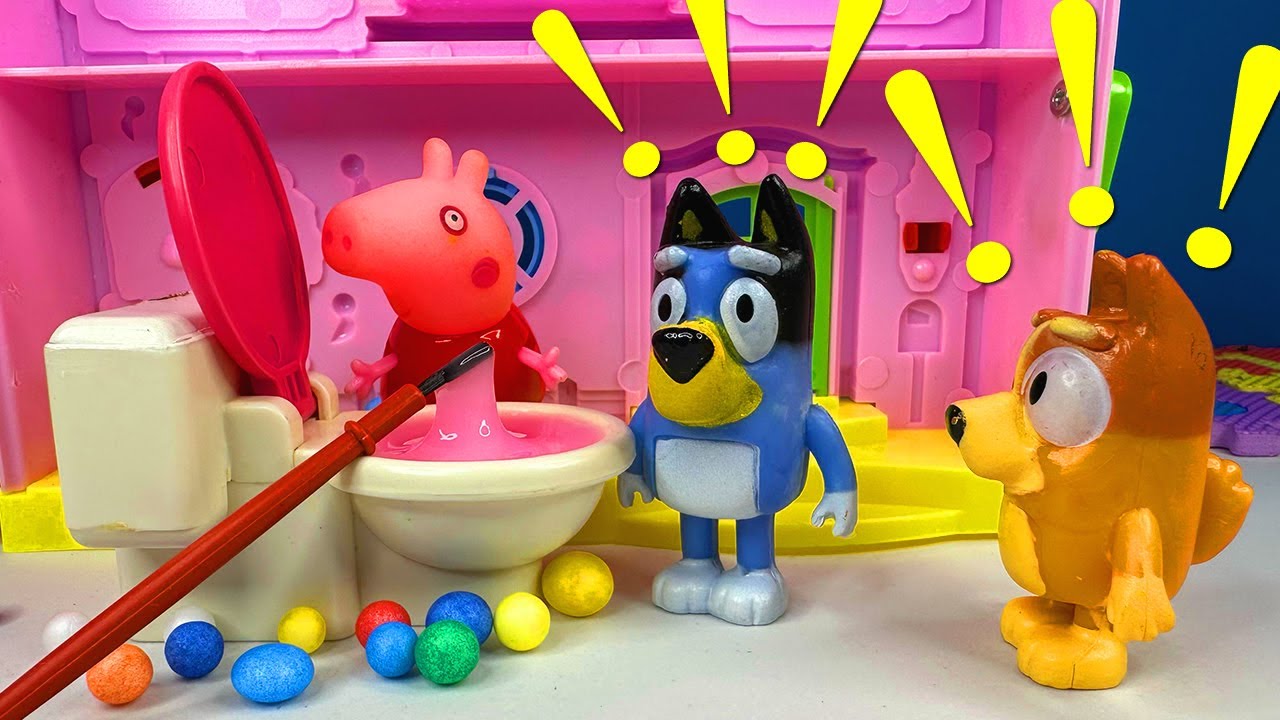 SLIME en el INODORO!!! ¡Juguetes de BLUEY y Peppa Pig! - YouTube