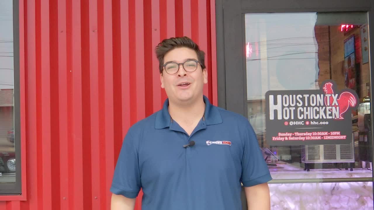 Hot Chicken Challenge at Houston Hot Chicken - YouTube