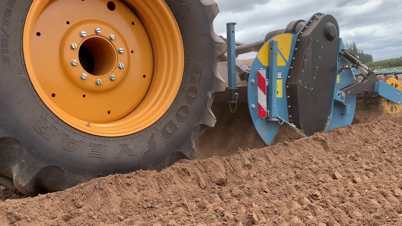 Versatile 315 w/ Imants 56 Series - YouTube