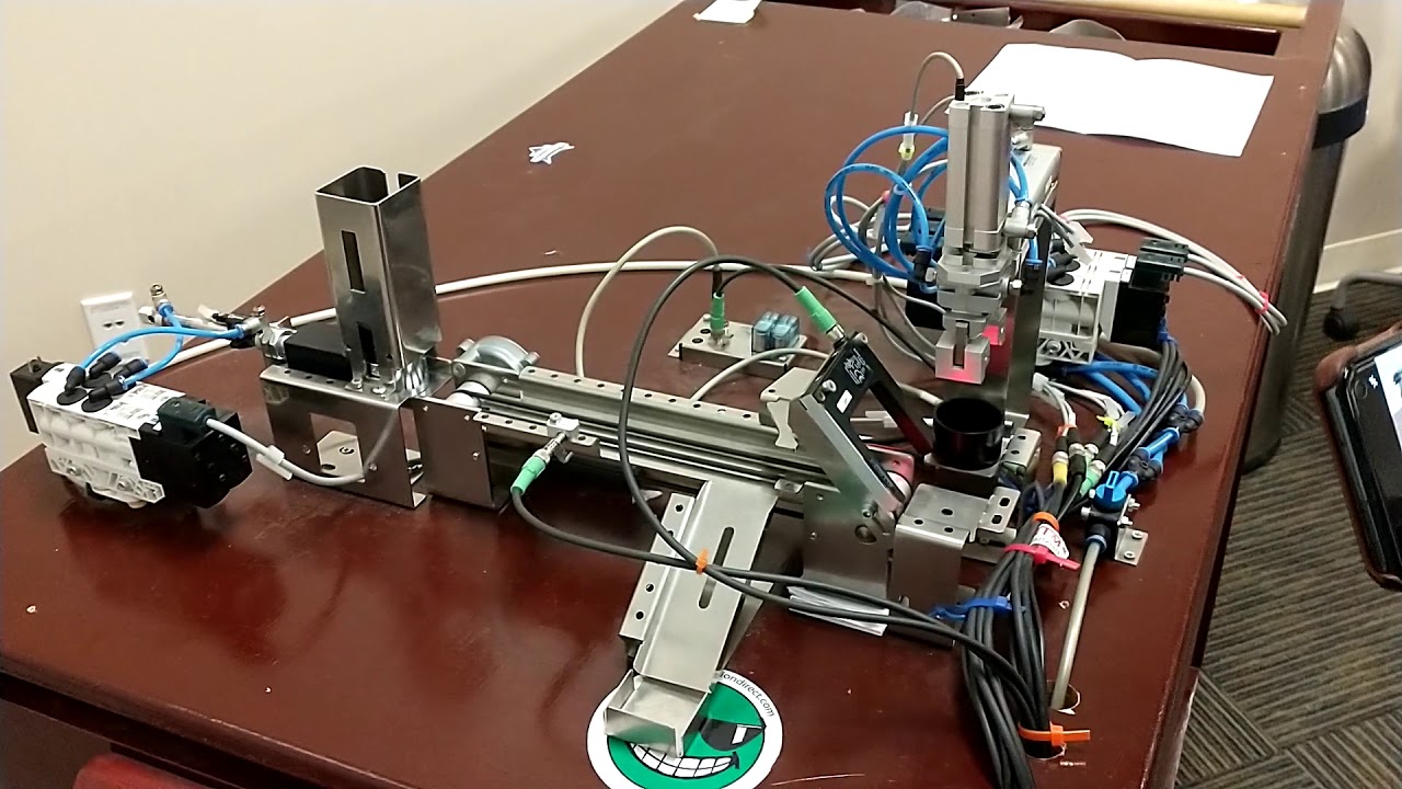 Pick and Place Pneumatic System - MTRE 3800 Final Project - YouTube