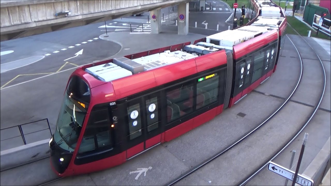 Tram Aéroport de Nice, Terminal 2 - YouTube