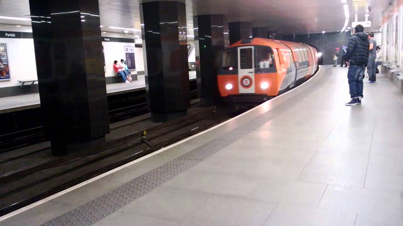 SPT Subway (Glasgow Underground) at Partick Subway Station - YouTube