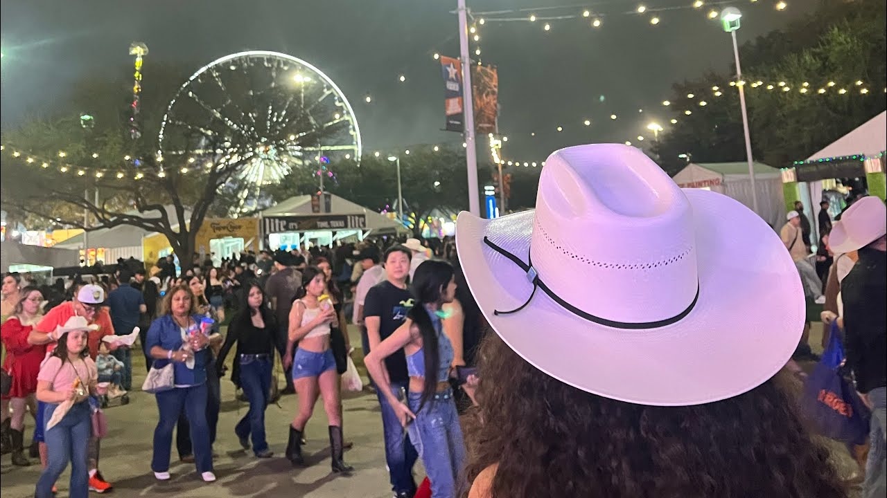 Houston rodeo/ Ivan Cornejo concert - YouTube