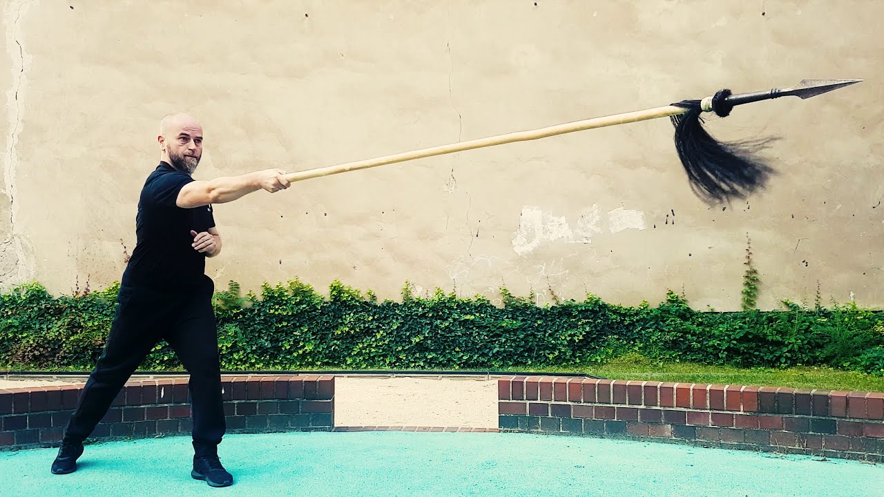 The fundamentals of Chinese Spear - Flying Thrust Method - YouTube