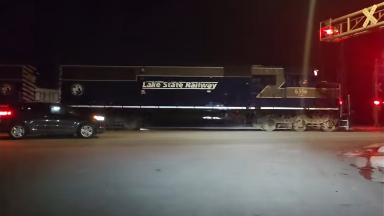 LSRC 6356 & LSRC 6355 Southbound Buena Vista & Bridgeport - YouTube