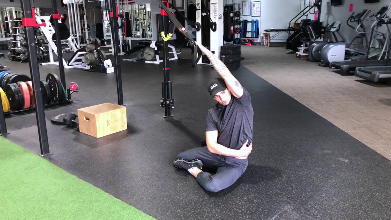Strap kneeling oblique and QL stretch - YouTube