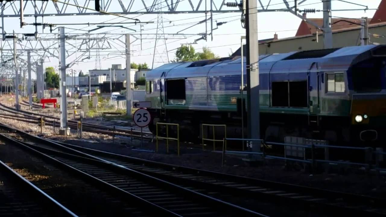WCML Stafford Station 28/09/15 Classes 37/57/66/67/68/70/86/90/92/325 ...