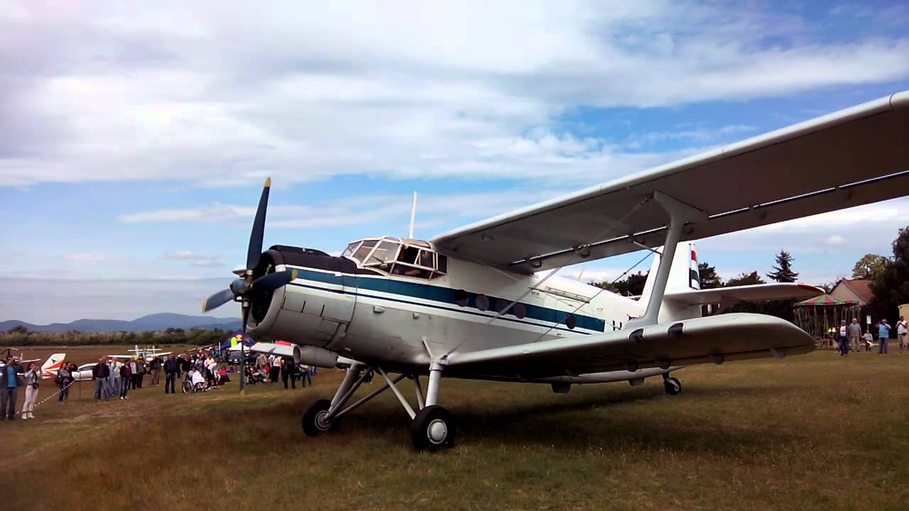 An-2 - YouTube