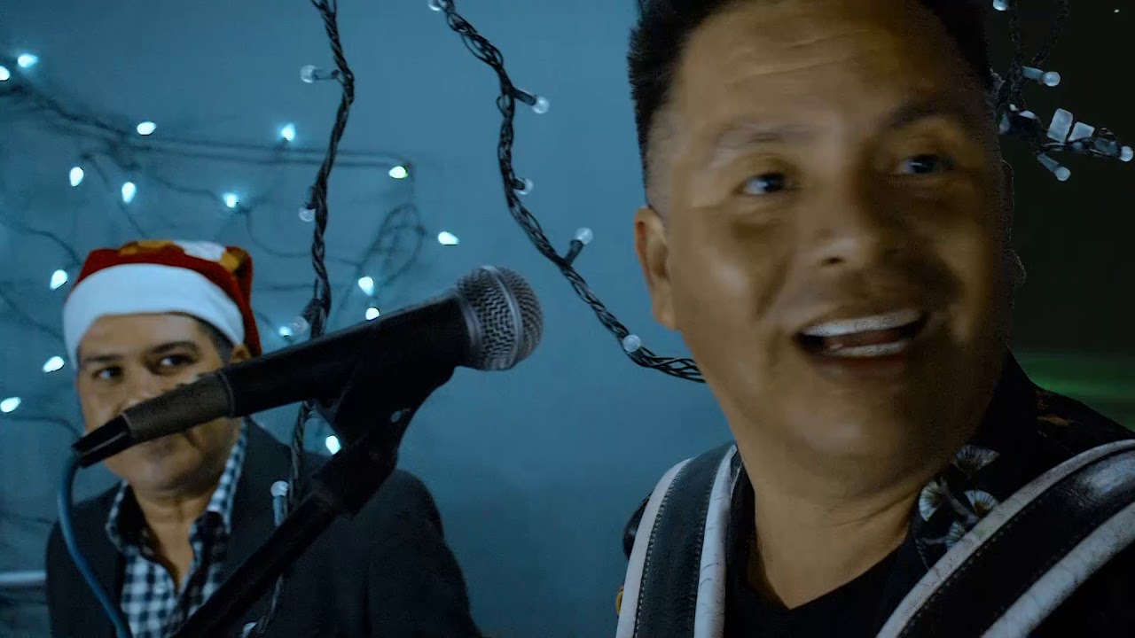 Ivan Beltran "La Cumbia de Santa Claus" - YouTube