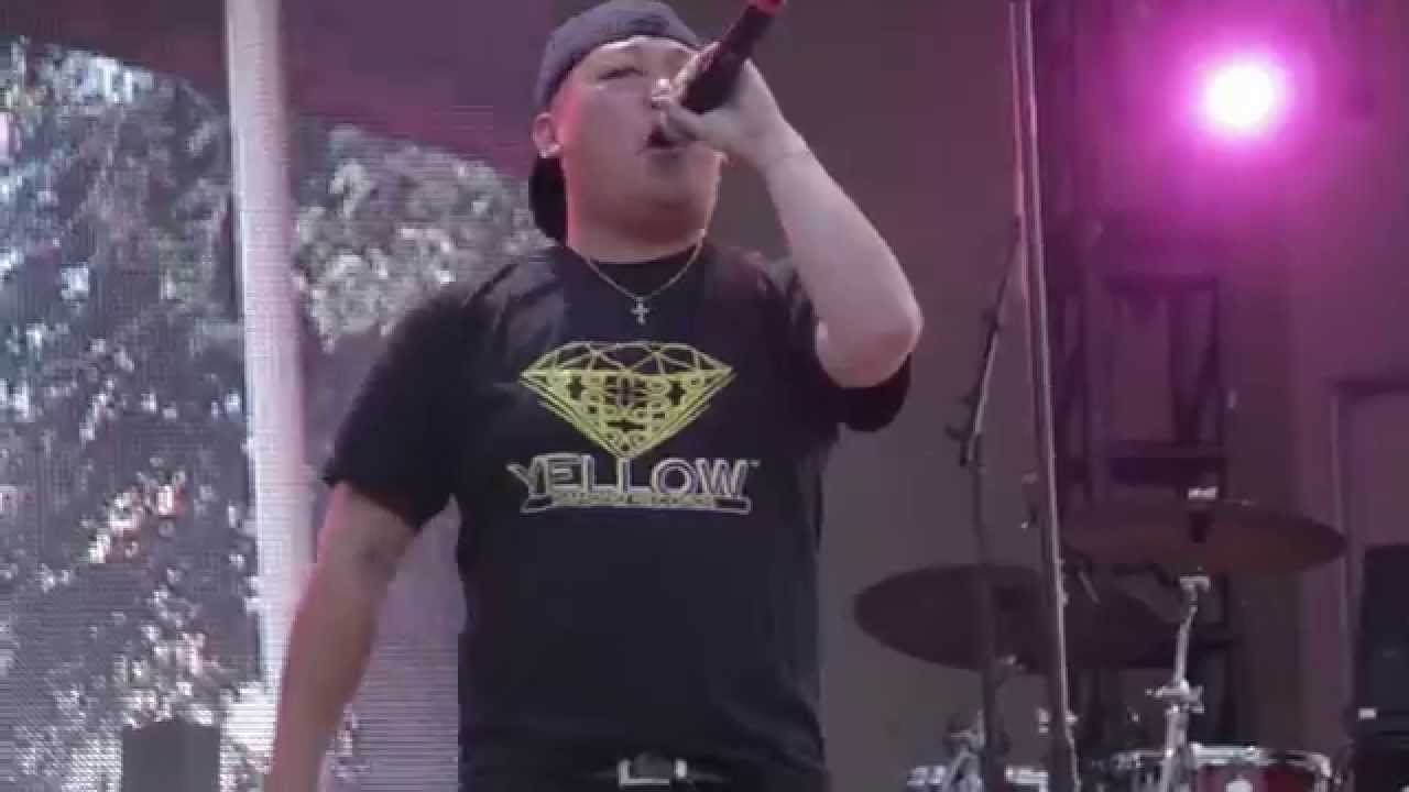 DeathRhyme's New Song (Niam & Txiv) @ Hmong Music Festival 2015 - YouTube