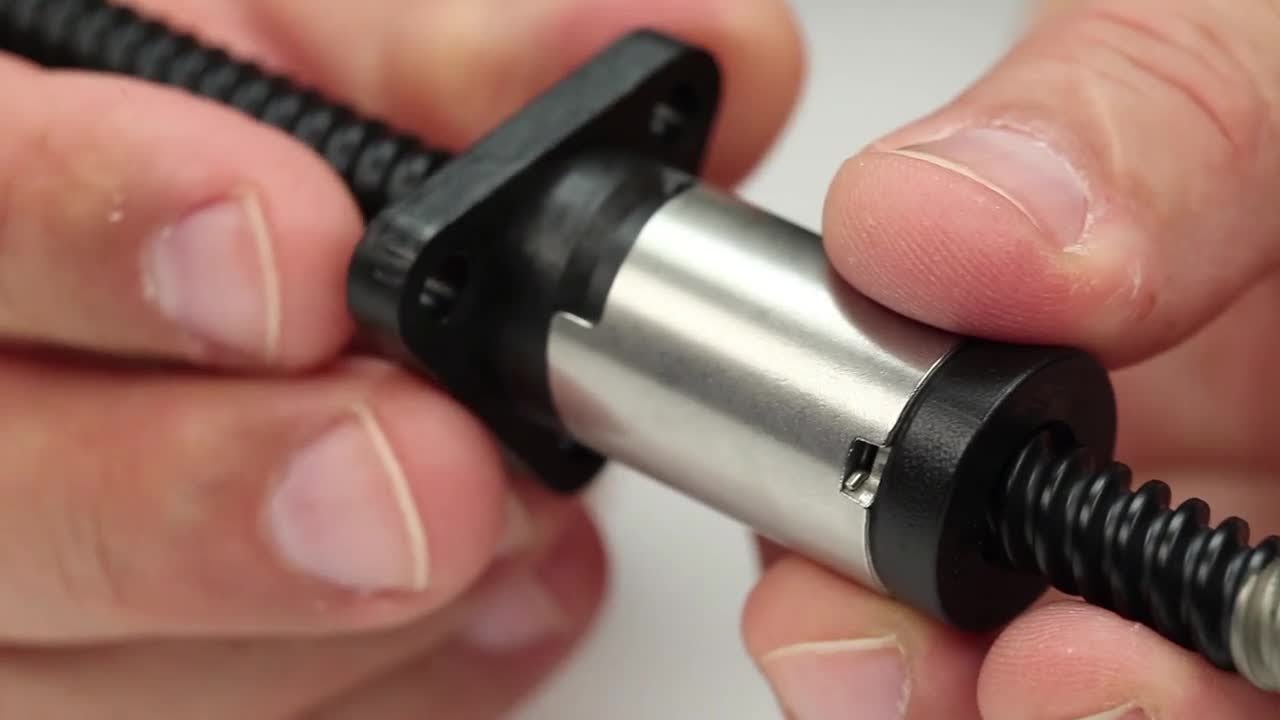 Techtipp: Einbau einer XC-Spindelmutter - YouTube