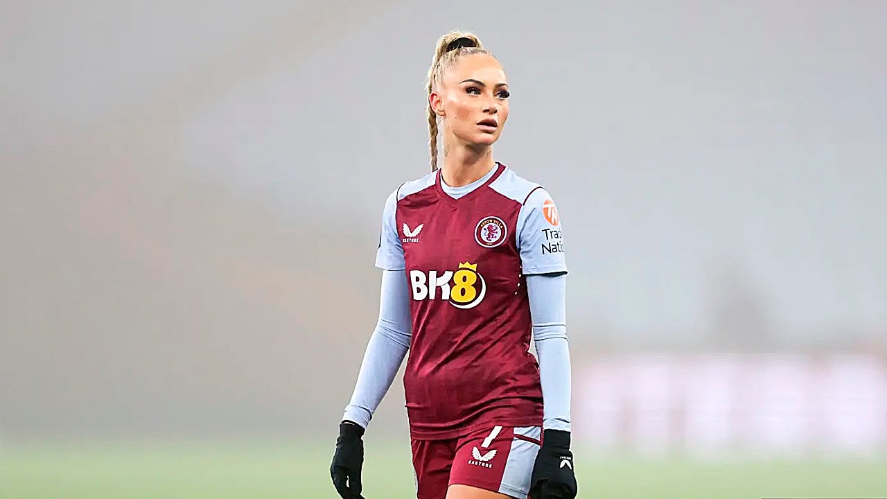 Coach give Alisha Lehmann only 8 minutes! (vs Everton 13/01/24) - YouTube