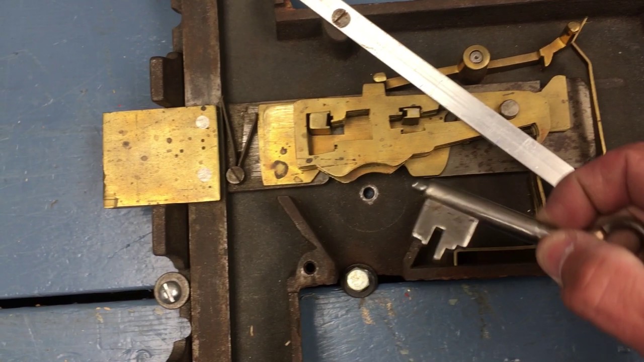 Antique Wilder's Salamander Safe Lever Lock with "Detector" - YouTube