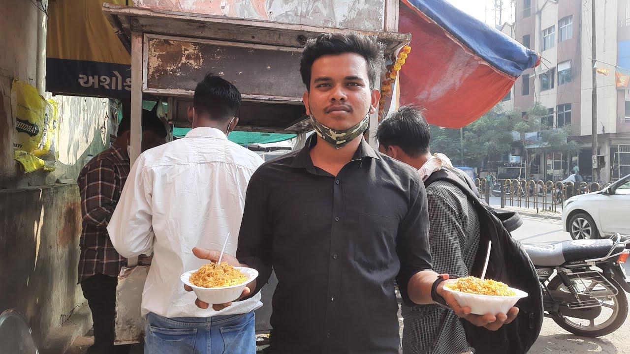 ગોધરા ના ફેમશ ખોડિયાર ચણા પુલાવ 😋|| Godhra Famous Khodiyar Chana Pulav ...