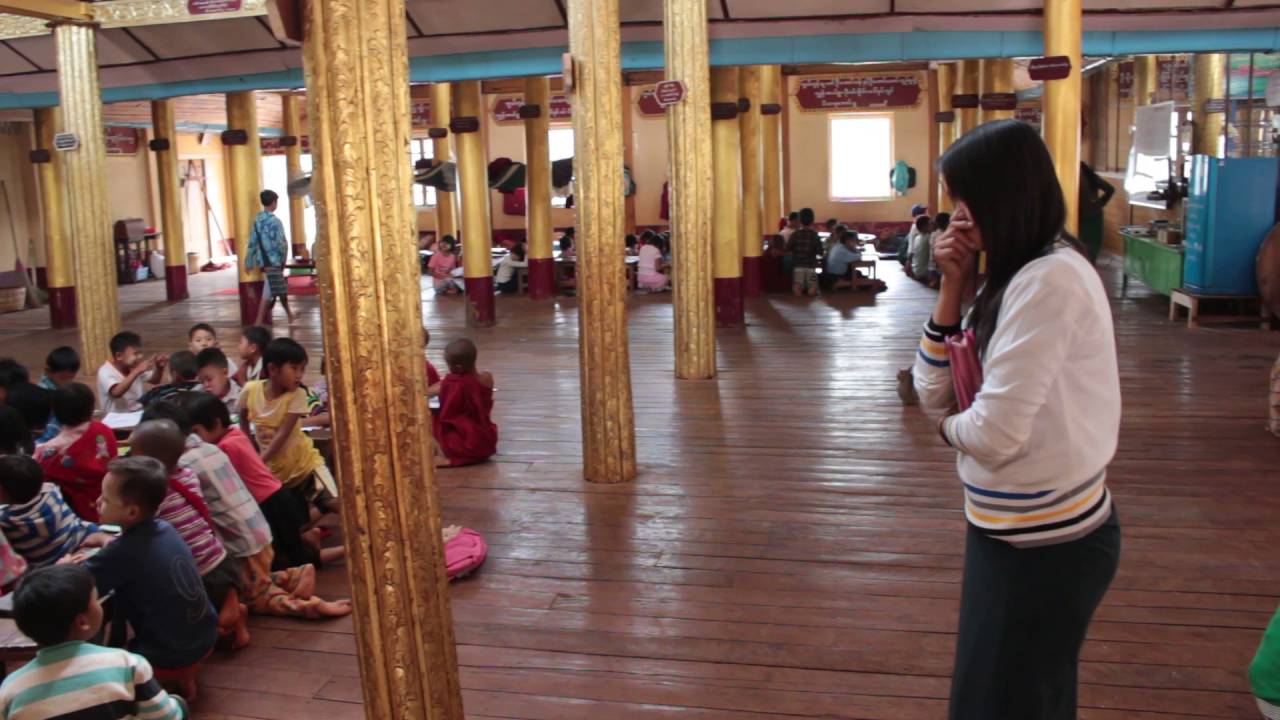 200 kids learning together only in Myanmar (Primary school) - YouTube