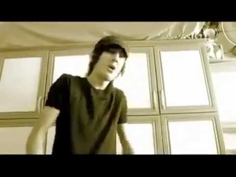 EfeCan   Yanlış Yerde Doğmuşum KARDEŞŞŞŞ