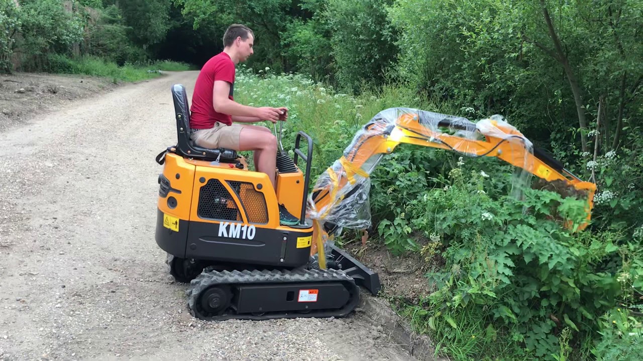 Chinese micro digger First test - YouTube