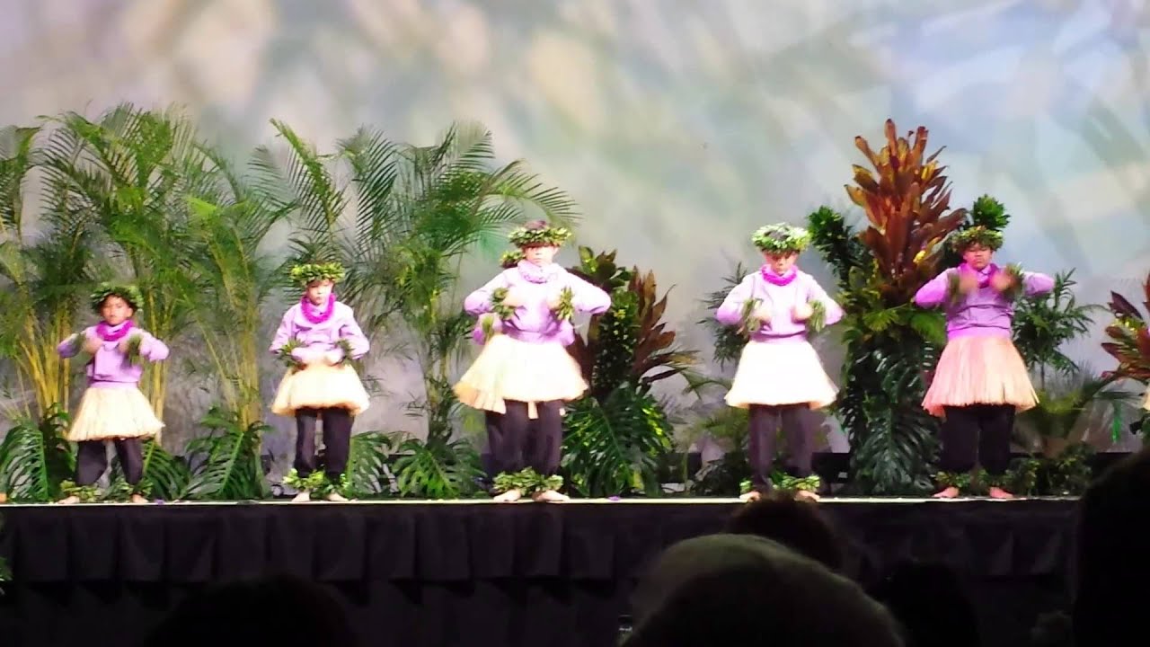 Queen Liliuokalani Keiki Hula Kane 2013 Kahiko - YouTube