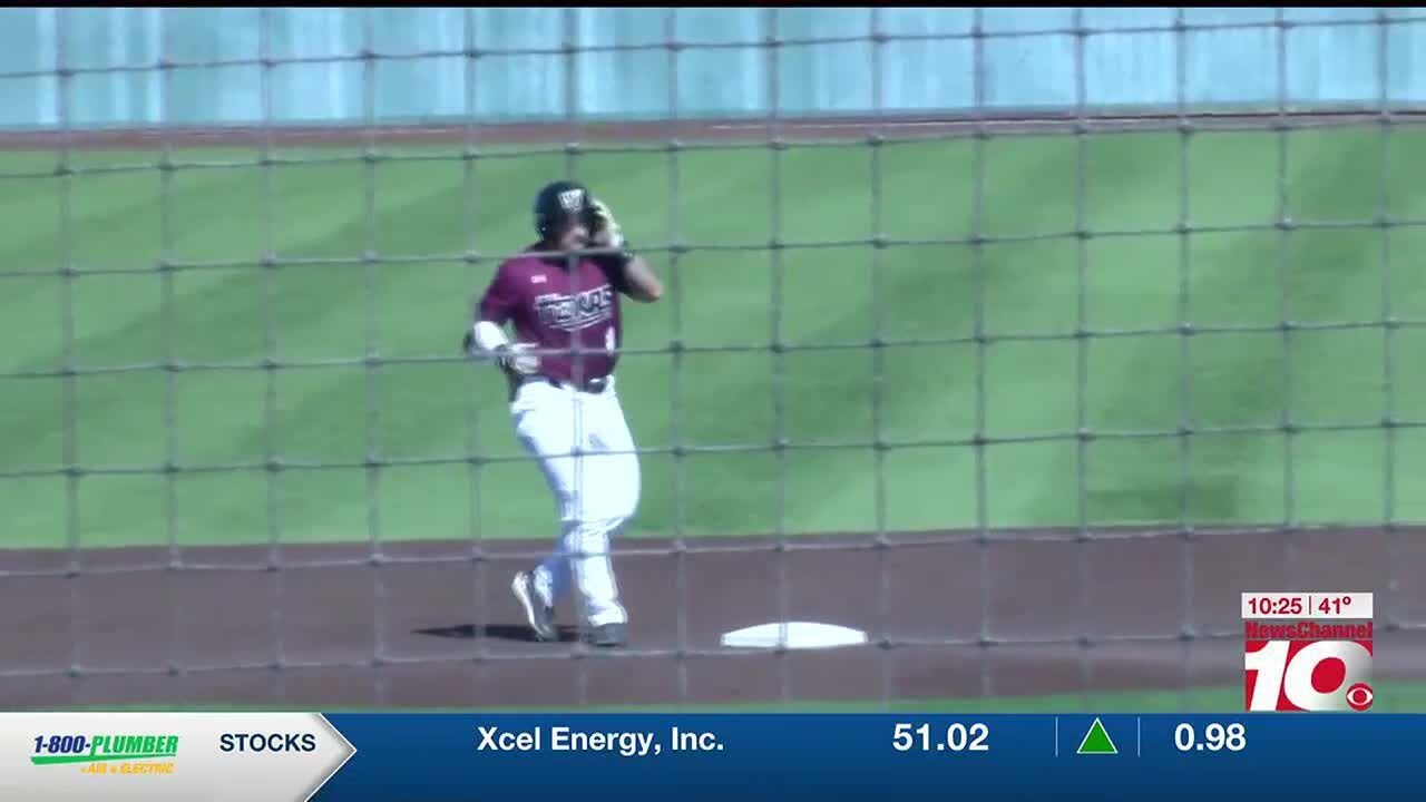 VIDEO: WT splits doubleheader - YouTube