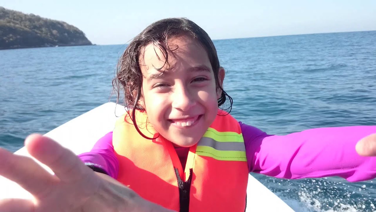 Luisa en el mar - YouTube