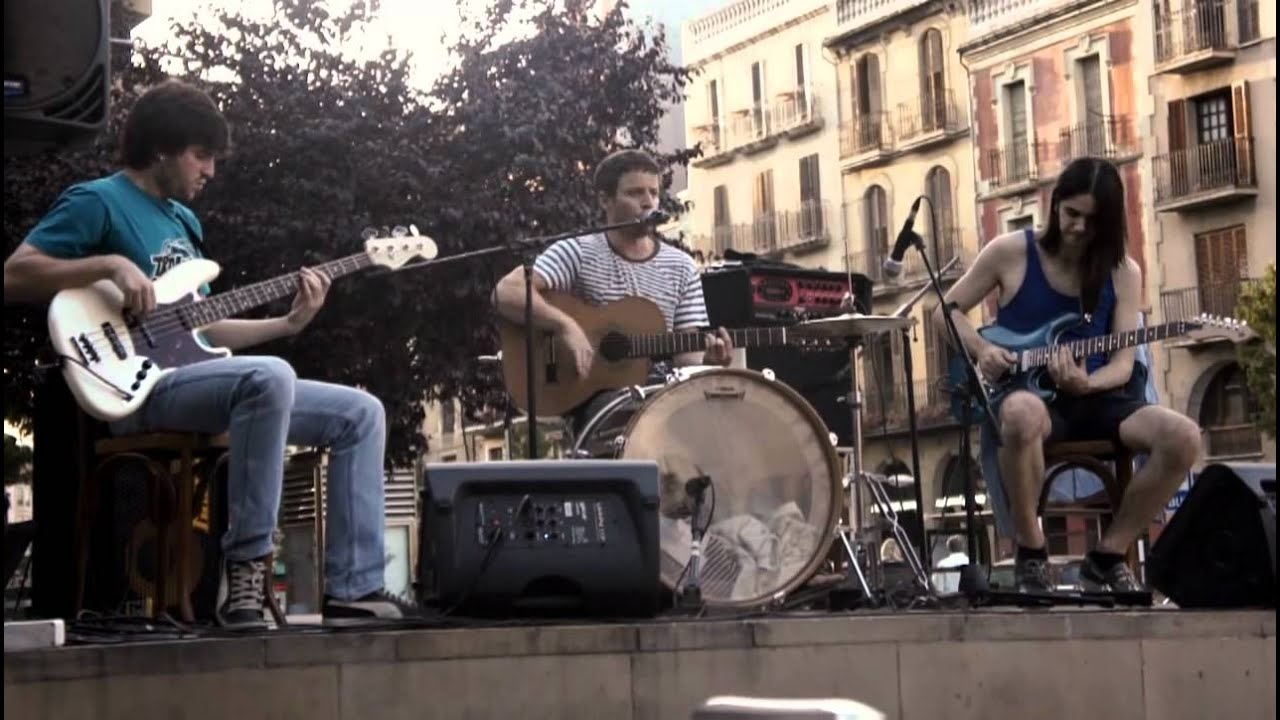 Les Oques Grasses - YouTube