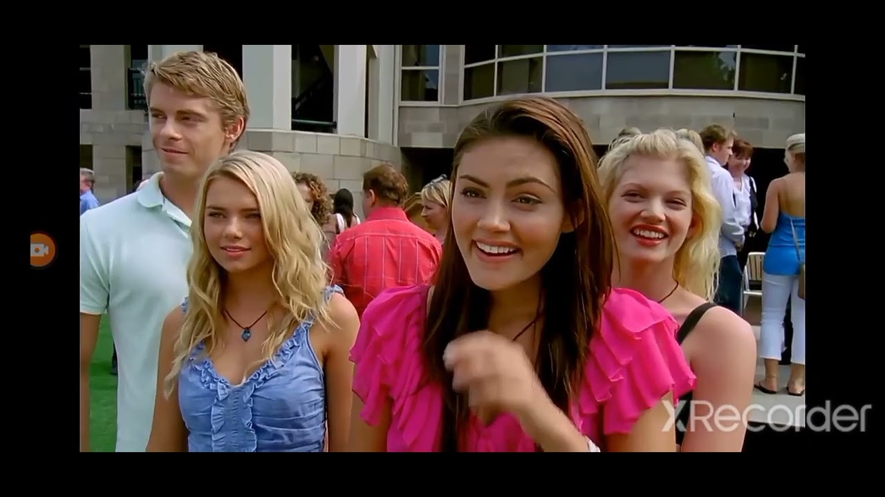 Cléo and Lewis || H2O- just add water || another now - YouTube