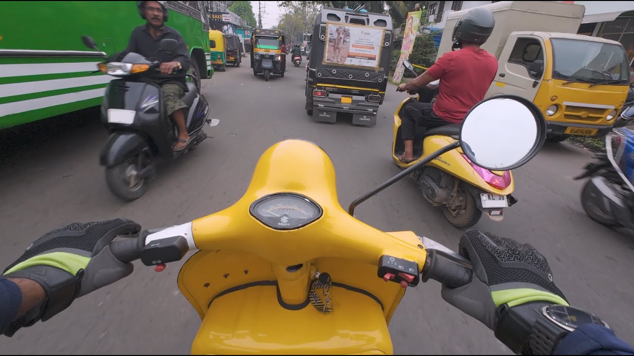 Daily Observations 2 I Perumpadappu RD I Bajaj chetak 1998 I - YouTube