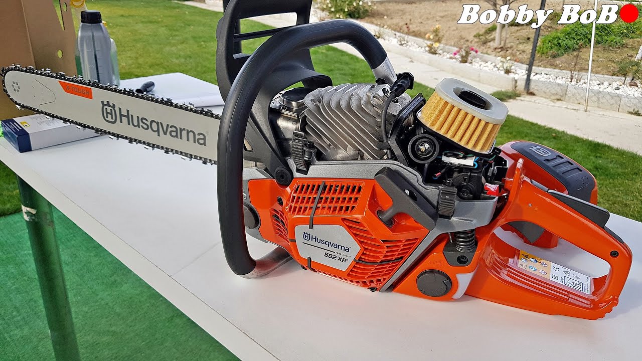 Husqvarna 592XP - 92,7cc - YouTube
