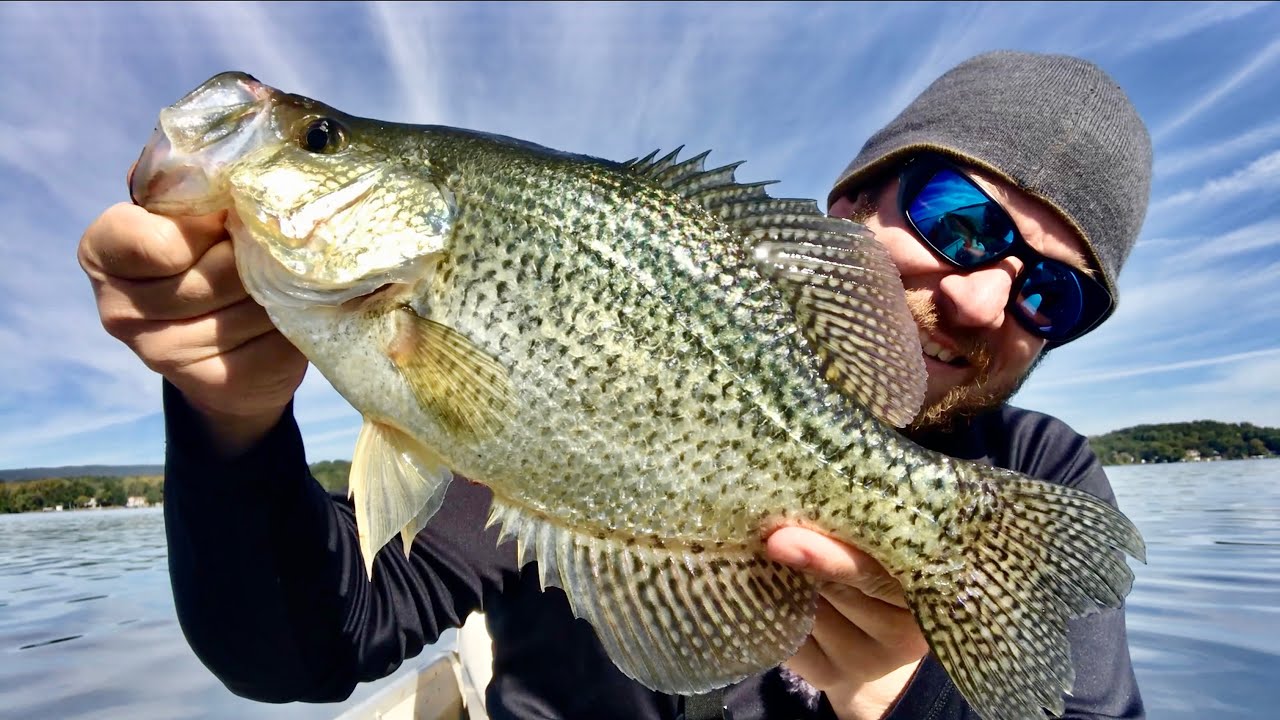 Fishing for GIANT Fall CRAPPIE! - So Many BIG Fish! - YouTube