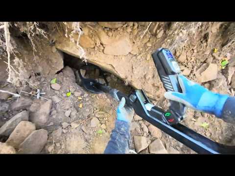 Gizemli Kaya Boşluğunu Açtım! İçeride Sinyal Var! Treasure Hunt