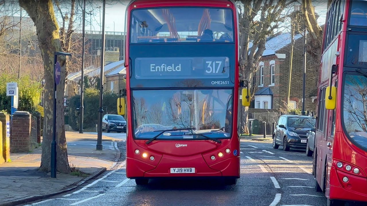 Buses in Enfield Town, Cecil Road. 18th January 2023. - YouTube