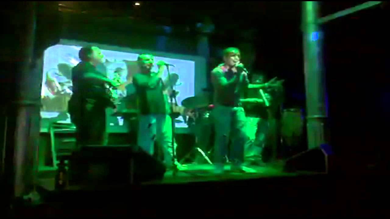 simon acosta y su banda en vivo - YouTube