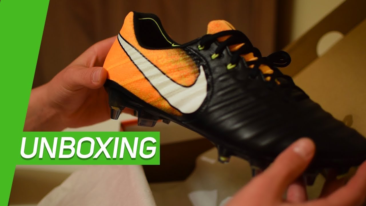 Unboxing: Nike Tiempo Legend VII SG-PRO by Lewis Crosbie - YouTube