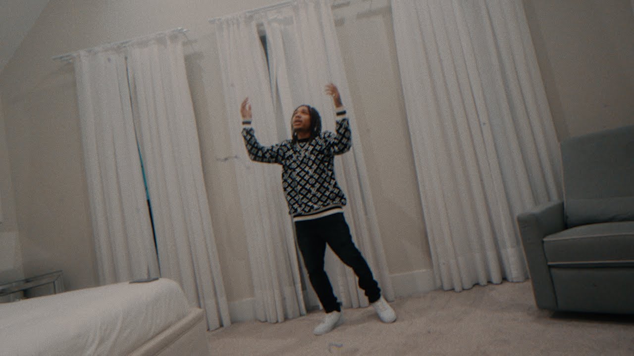 Eric Hebert - Nothings Different (Official Music Video) - YouTube