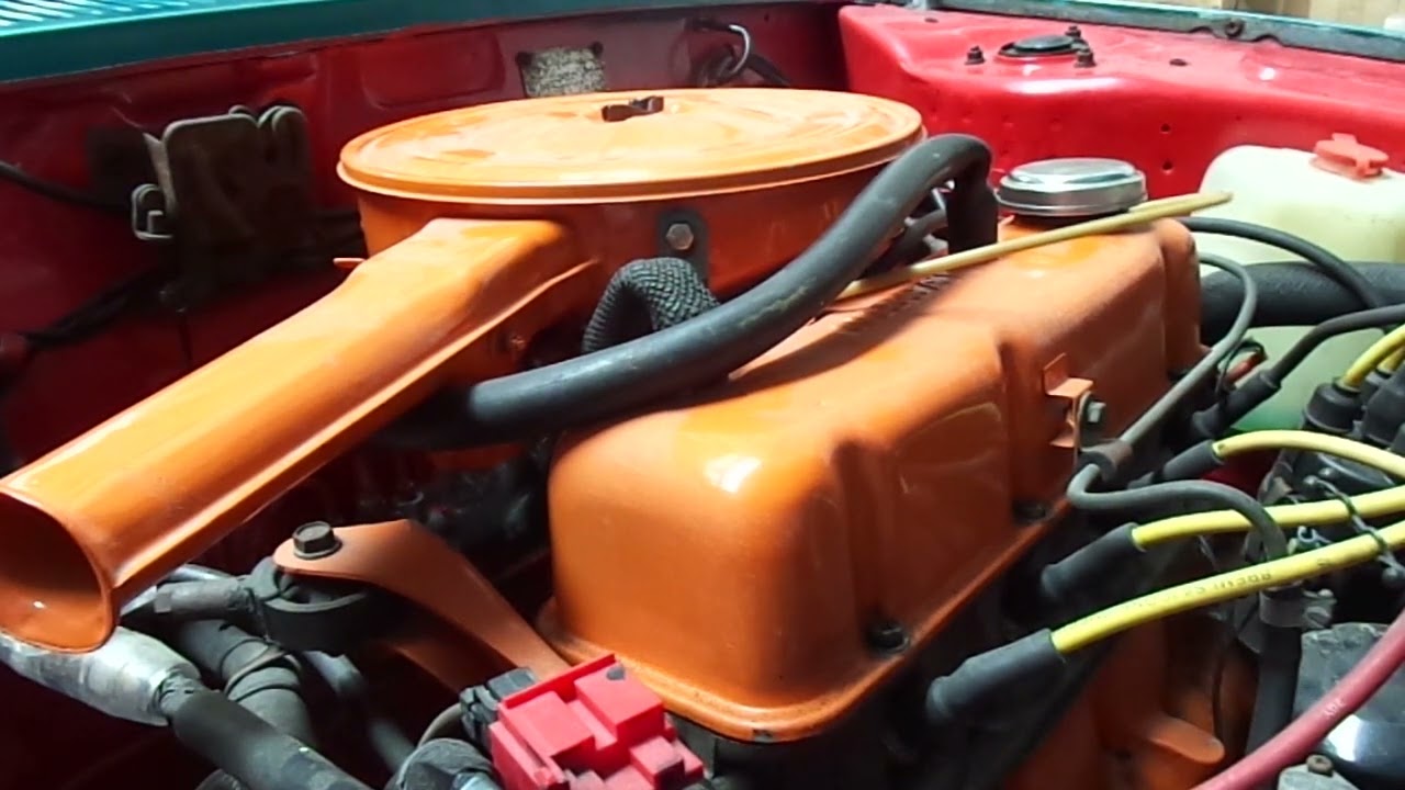 Datsun 100a cold start - YouTube