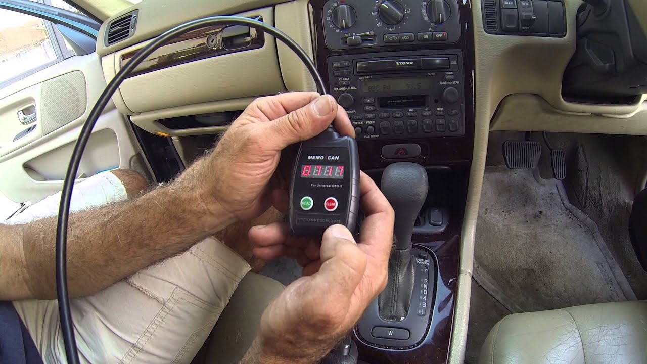 Volvo V70 replacing the brake light switch (Genuine spare parts 9128577 ...