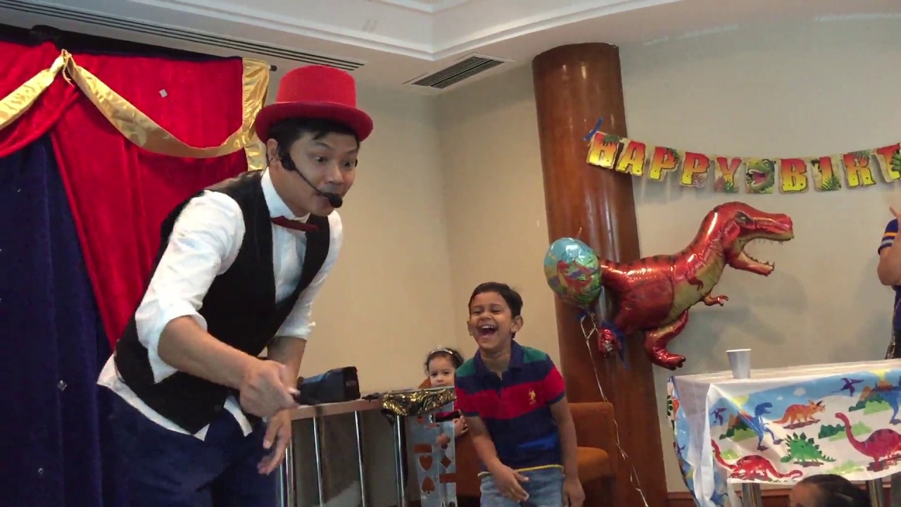 Children Comedy Magic Show - Derek Magic - YouTube