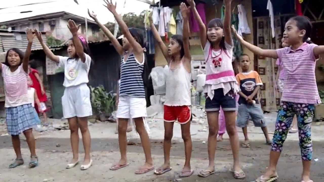 Kids Dance at Pook Malinis, Barangay UP Campus - YouTube