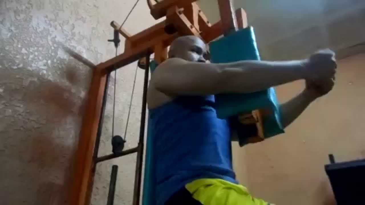 CHEST EXPANDER- PEC DECK - YouTube