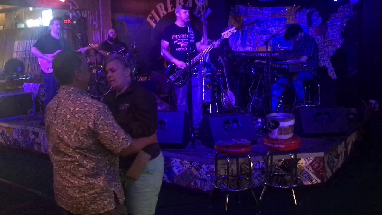 Shane Chisholm Live @ Paradise Park - YouTube