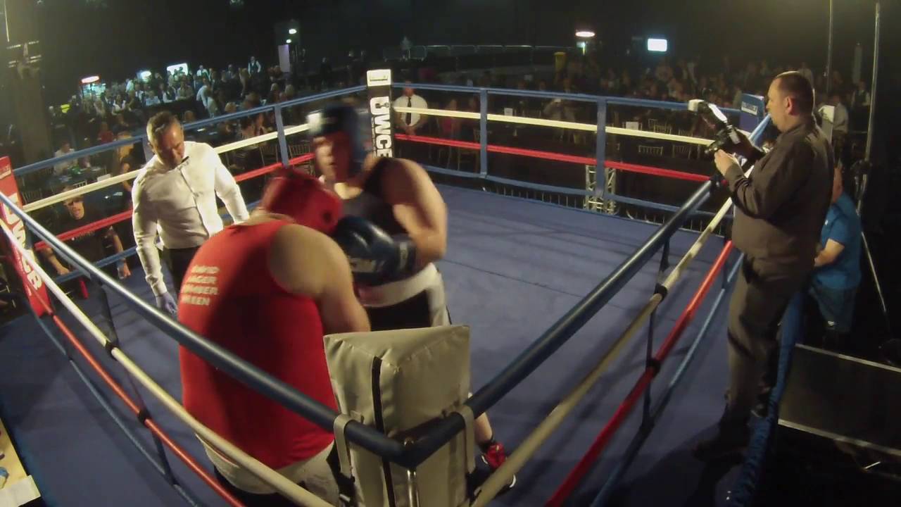Ultra White Collar Boxing Manchester | Fight 1 - YouTube