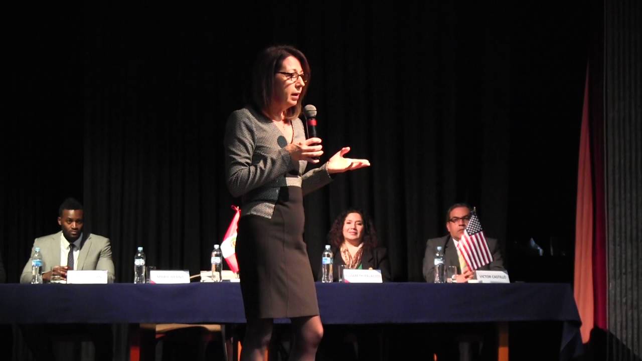 MARIE ARANA AMERICAN CHICA EN EL ICPNA novela autobiografica - YouTube