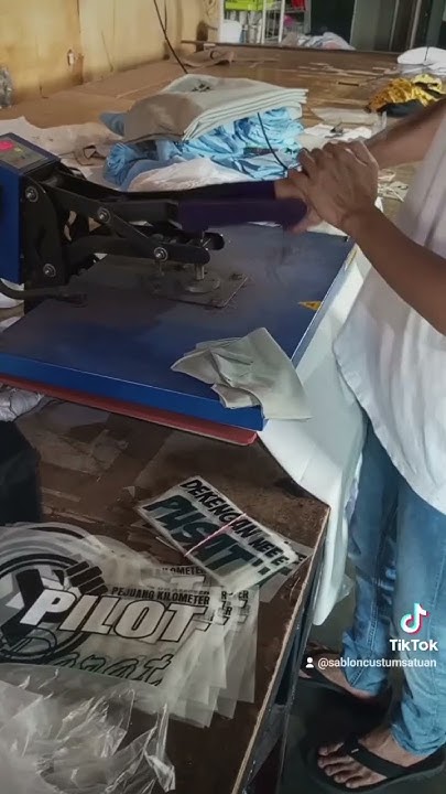 proses sablon dtf reborn revolt - YouTube