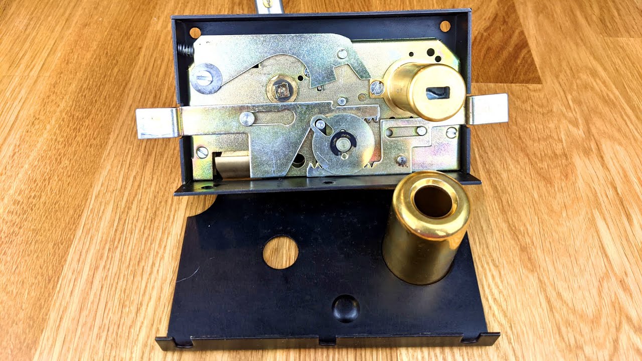 Presentation of the Fichet 787z Multipoint lock - YouTube