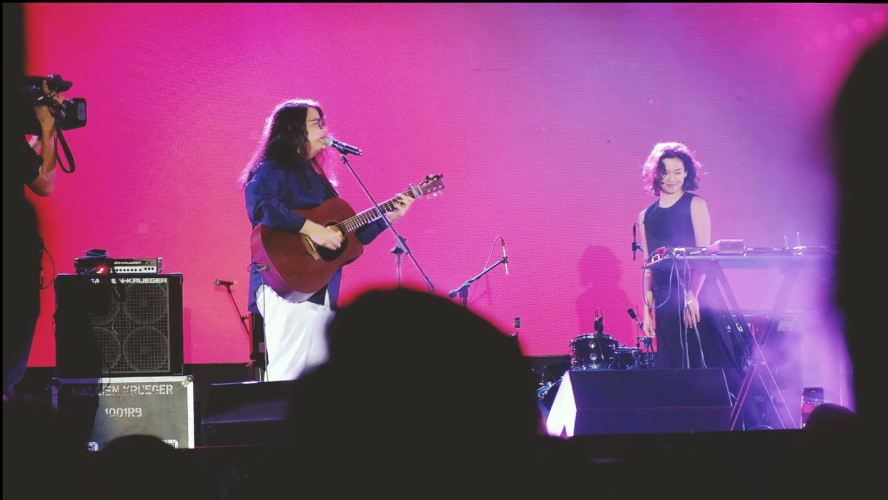 Bea Lorenzo & Paolo Guico - Lakambini - YouTube