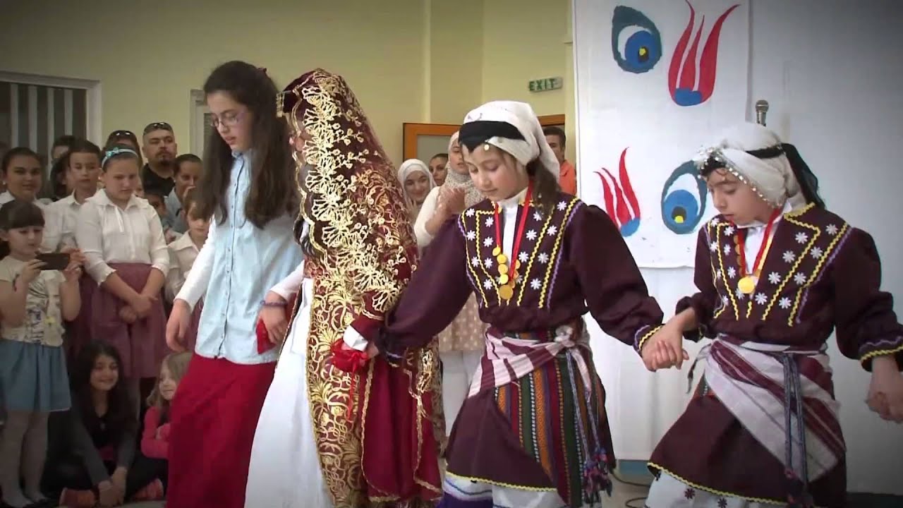 Orchidea iskola Multikulturális nap 2013-2014 - YouTube