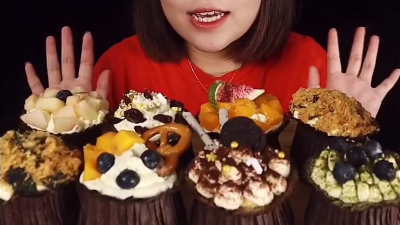 [ASMR] EATING CUPCAKES ( NO TALKING) MUKBANG SHOW - YouTube